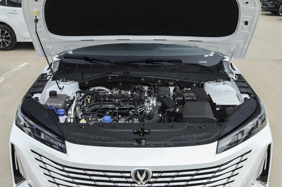 【长安汽车2024款逸动 1.5T GDI自动 畅享版】报价_参数_图片 – 新浪汽车