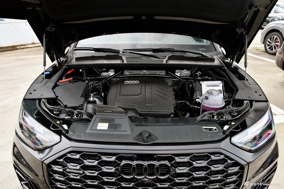 【奥迪2025款奥迪Q5L Sportback 45周年典藏版 40 TFSI 豪华型】报价_参数_图片 – 新浪汽车