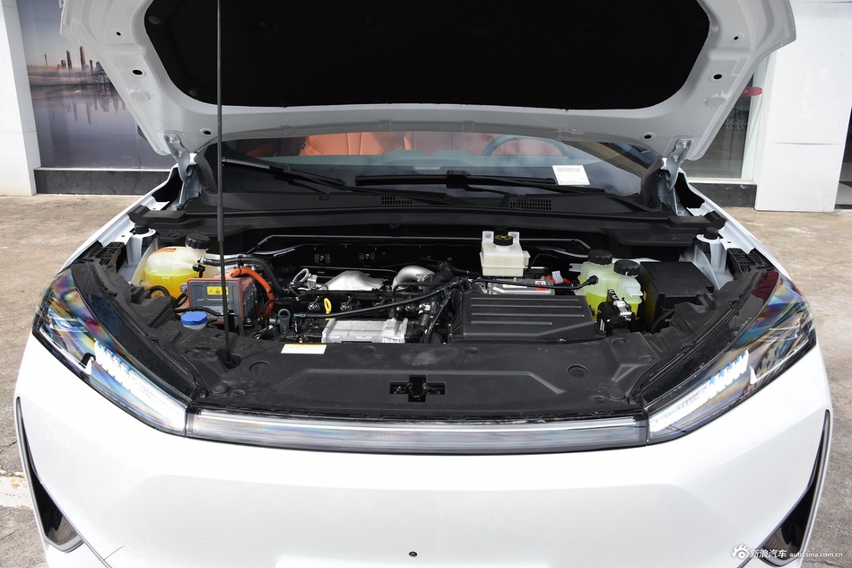 【东风风神2024款风神L7 205 Plus】报价_参数_图片 – 新浪汽车